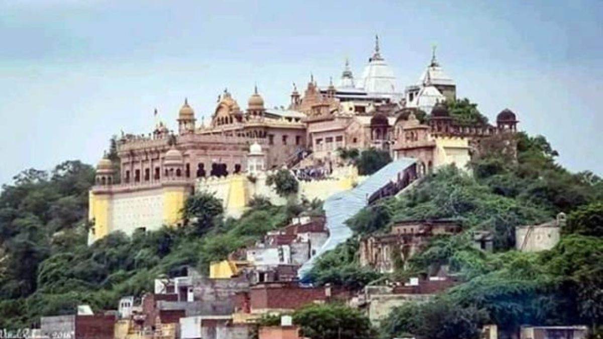 Radha Ashtami 2022: पहाड़ पर बसा है राधारानी मंदिर, 250 सीढ़ियां चढ़कर ...