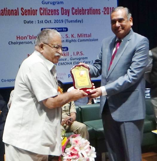 एक दूसरे की मदद करें वरिष्ठ नागरिक : एसके मित्तल - Help each other ...