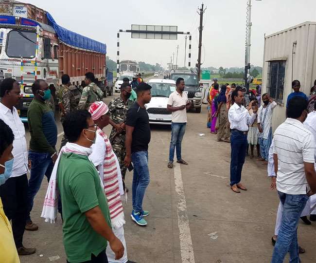 NH 52 पर टोल प्लाजा शुरू करने पर बवाल, ग्रामीणों के विरोध पर बंद करनी ...