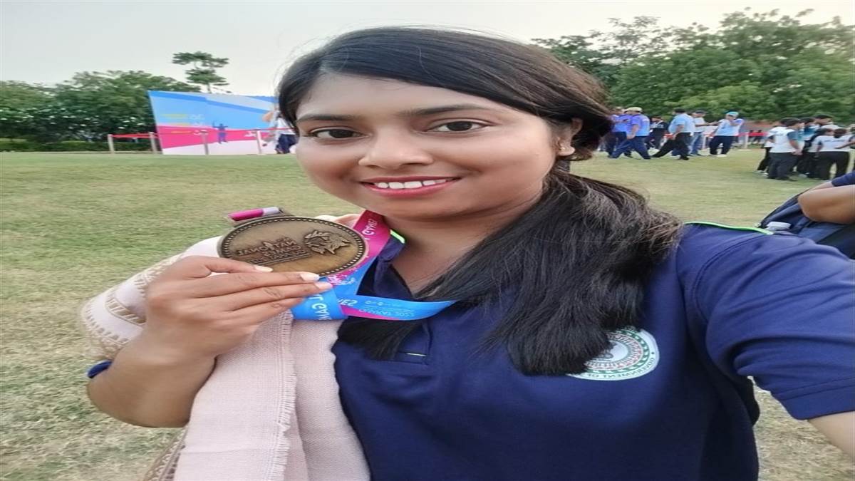 Gumla News: लॉन बॉल में आरजू रानी ने जीता गोल्ड, फुटबॉल में झारखंड की ...