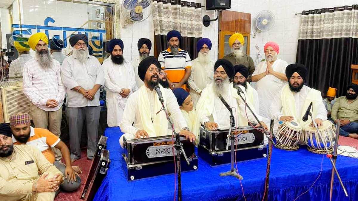 Jalandhar News: श्री गुरु रामदास जी के प्रकाशोत्सव पर सजे दीवान, संगत ...