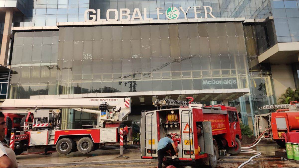 Haryana Fire News: गुरुग्राम के ग्लोबल फॉयर माल में लगी आग, दमकल विभाग ...