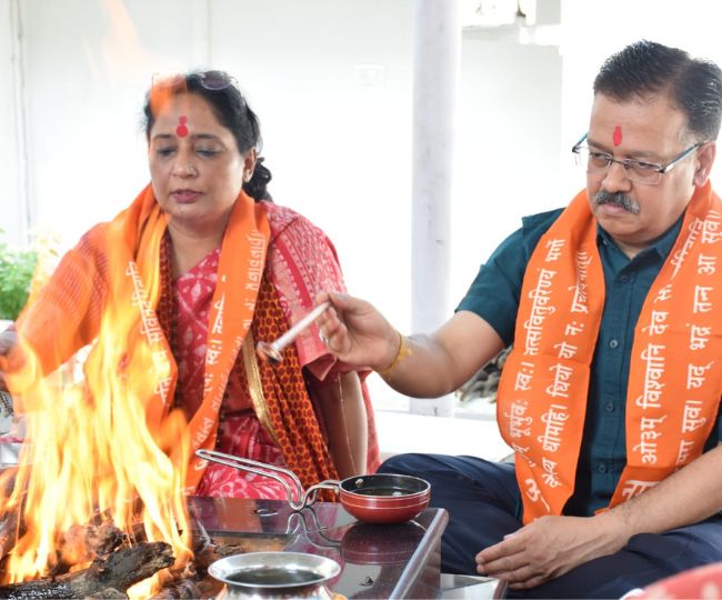 Former CM BC Khanduri Birthday: CM धामी ने जन्मदिन पर पूर्व सीएम ...