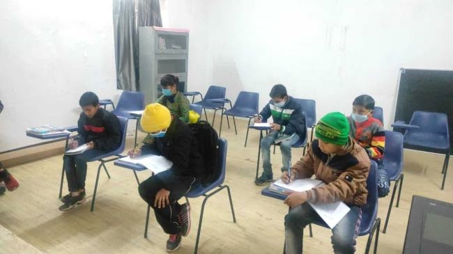 सैनिक स्कूल में प्रवेश परीक्षा के लिए सेना बच्चों को कर रही तैयार ...