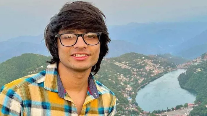 यूट्यूबर सौरभ जोशी के फैंस के लिए बुरी खबर! सोसायटी में मिलने पर रोक ...