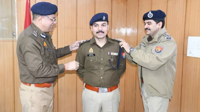 IPS Vipin Tada: एसएसपी विपिन ताडा को मिला सेलेक्शन ग्रेड, वर्दी में हुए ...