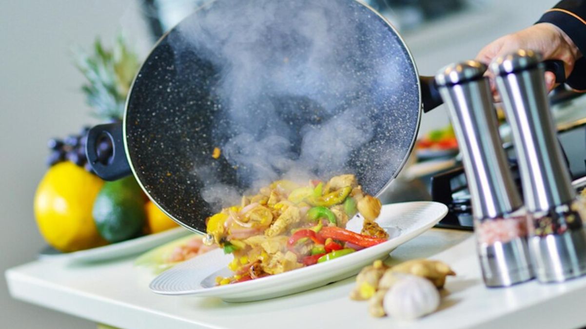 भूलकर इन Foods को कभी न करें ओवर कुक, बन जाते हैं जहर- जान लेंगे नुकसान ...