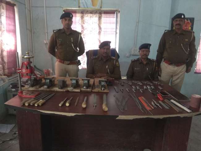 Mini Gun Factory Munger पहाड़ पर पुलिस व एसटीएफ की संयुक्त कार्रवाई में ...