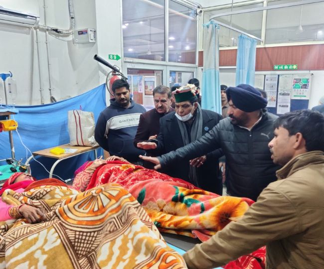 Baddi Factory Fire: अरोमा फैक्ट्री में भीषण आग से हाहाकार, 60 में से ...