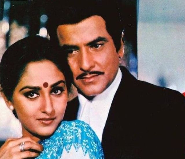 जब अमिताभ बच्चन-धर्मेंद्र पर भारी पड़े थे जितेंद्र, 40 साल पहले बॉक्स ...