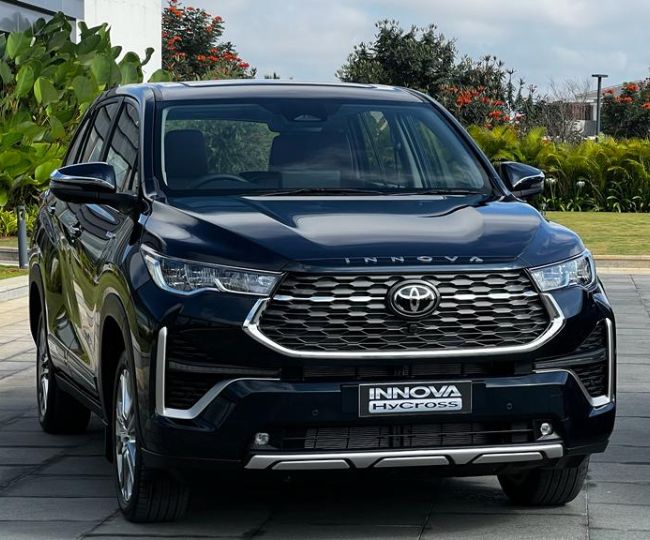 Toyota Innova Hycross: नई हाईक्रॉस VXO ट्रिम के आते ही बढ़ गया इस गाड़ी ...