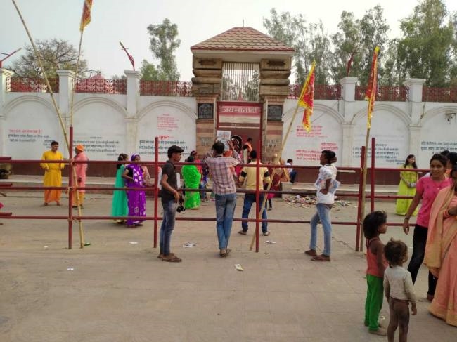 ऐतिहासिक थावे दुर्गा मंदिर परिसर में बनेगा परिक्रमा पथ - Parikrama path ...