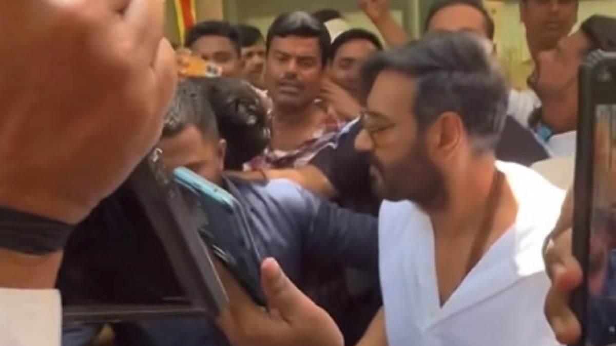 Ajay Devgn: सेल्फि क्लिक कराते वक्त फैन ने किया मिसबिहेव, गु्स्साए अजय ...