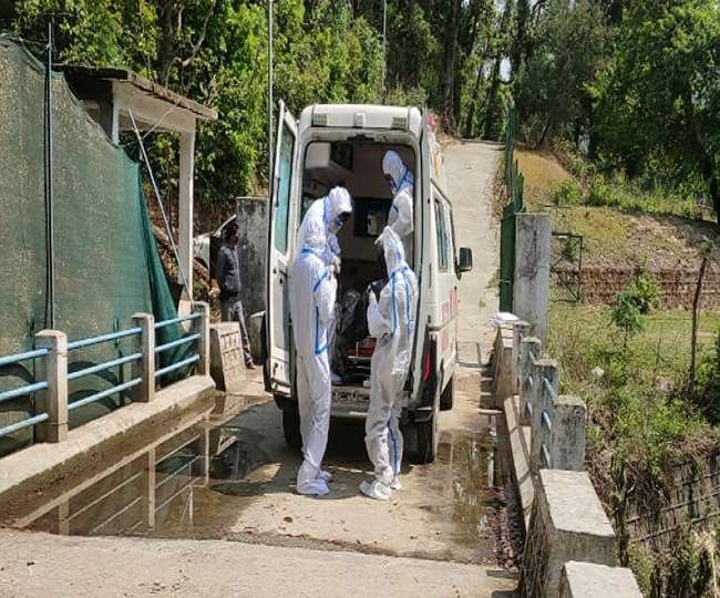 पुलिस ने मानवता का दिया परिचय कोरोना संक्रमित शव का किया अंतिम संस्कार ...