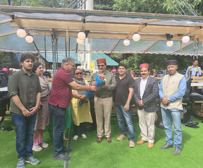 Fly Dining Restaurant: मनाली में लीजिए हवा में खाने का लुत्‍फ, 170 फीट ...