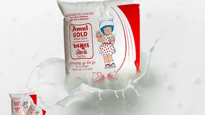 Amul Milk Price: कल से 2 रुपये महंगा मिलेगा अमूल दूध, जानिए क्या होगी ...