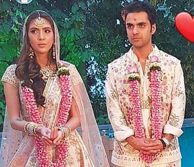 कौन हैं Kumar Gaurav की छोटी बेटी सिया? खूबसूरती में नानी नरगिस दत्त की ...