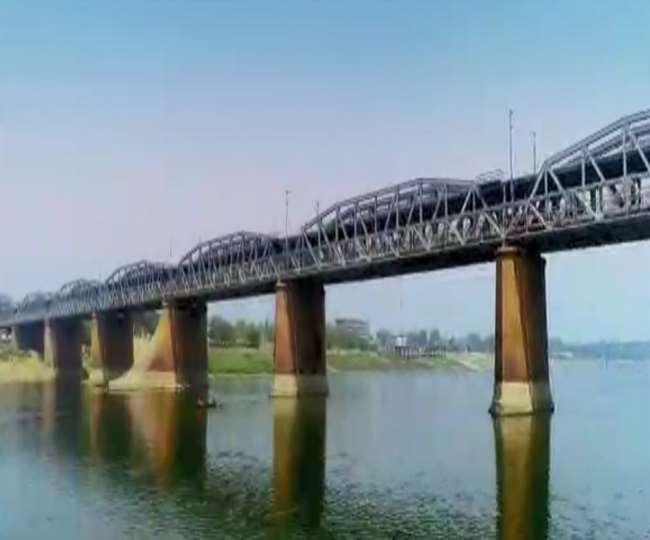 प्रयागराज में अंग्रेजों के जमाने का 156 वर्ष पुराना ब्रिज इंजीनियरिंग ...