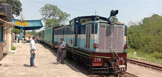 पठानकोट-जोगेंद्रनगर रेलमार्ग पर चार रेलगाड़ियां चलना शुरू, समय सारिणी ...