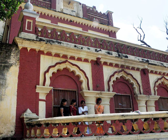 जवाहर लाल नेहरू से लेकर वायसराय तक का रहा है नाता, गंगा किनारे बनी ...