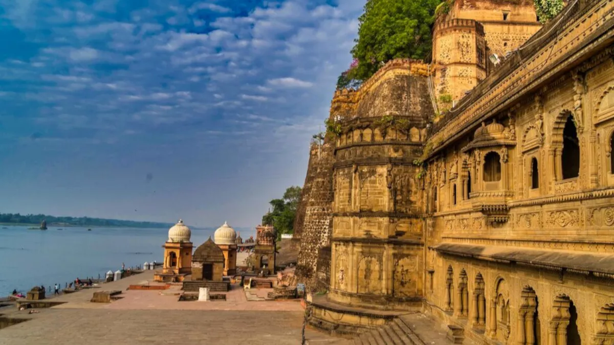 IRCTC Madhya Pradesh Tour Package: आईआरसीटीसी दे रहा है सबसे अलग और गजब ...