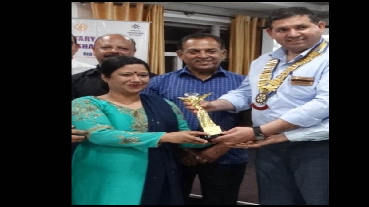 Himachal Congress:शाहपुर में महिला को महिला ही दे सकती है टक्कर, डिंपल ...