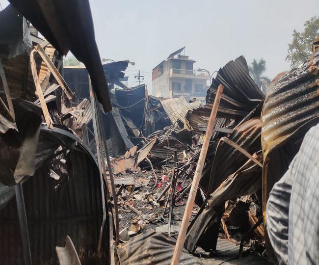 Panchkula Fire Incident: कल तक जहां दुकानें थी आज वहां राख और मलबा ...