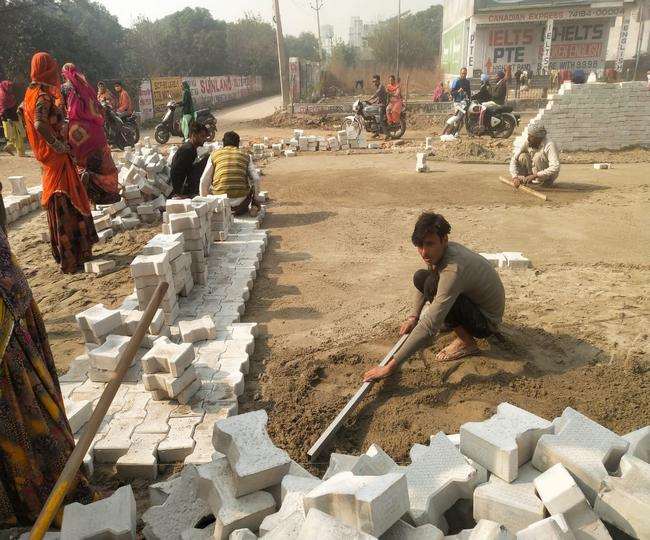 खन्ना-अमलोह रोड का निर्माण शुरू, सात लाख व रोजाना 20 हजार इंटरलाकिंग ...