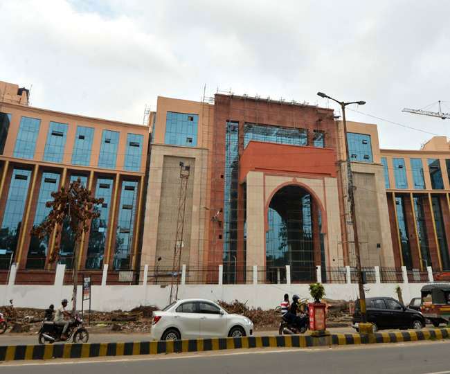 पटना में नए पुलिस हेडक्‍वाटर्स की छत पर इस वर्ष से उतरेगा हेलिकॉप्टर ...