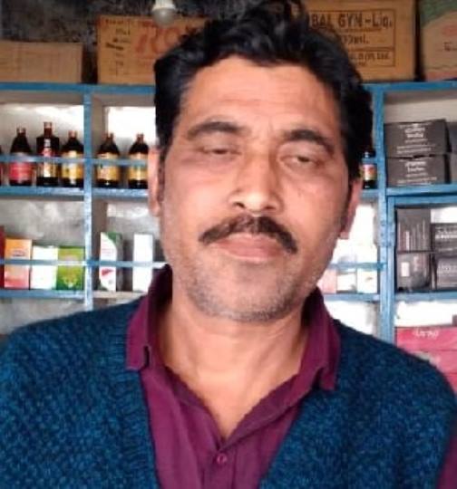 बिलसंडा में पार्क तिराहा बना डग्गामार वाहनों का अड्डा - the park in ...