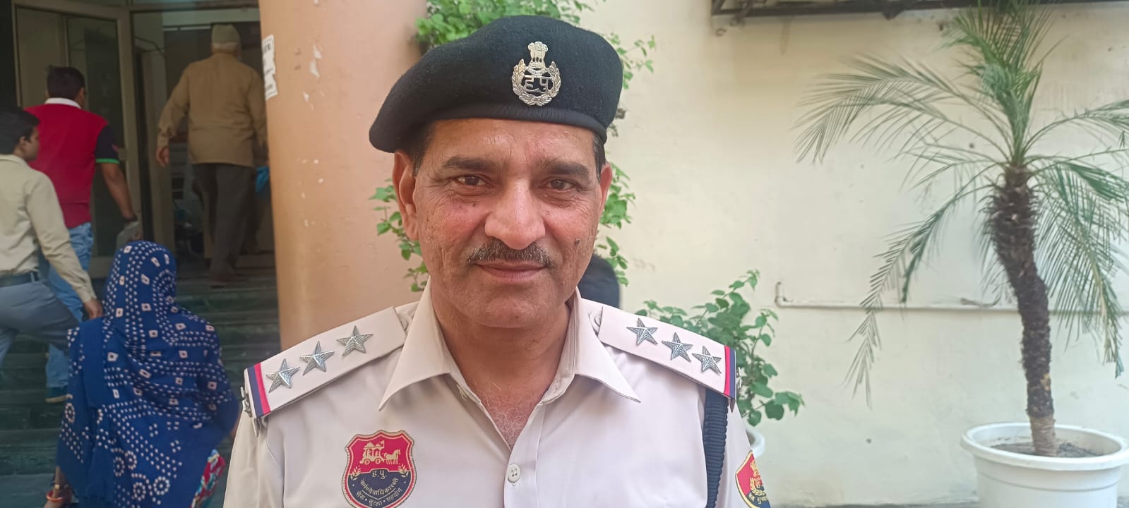 Faridabad में लघु सचिवालय में बम की सूचना से मचा हड़कंप, सील किया पूरा ...