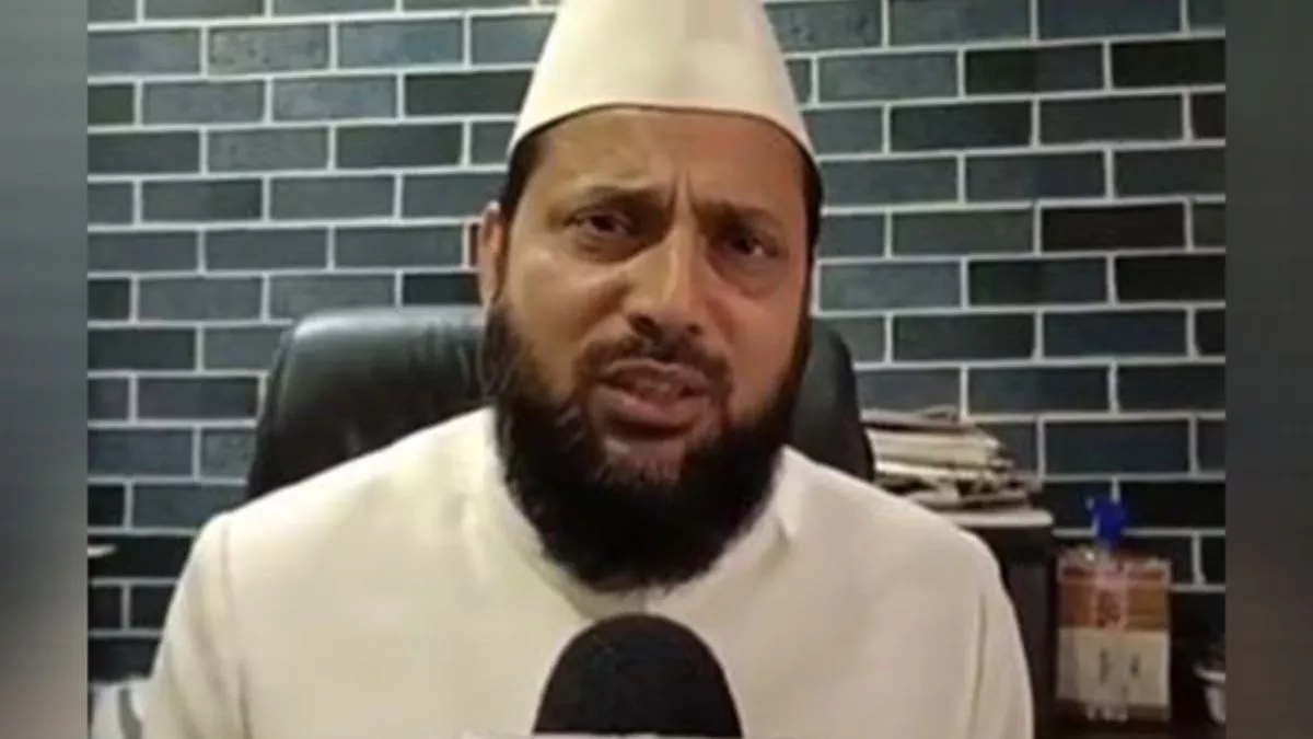 रामपुर के सपा प्रत्याशी पर हलफनामे में गलत जानकारी देने का आरोप, थाने ...