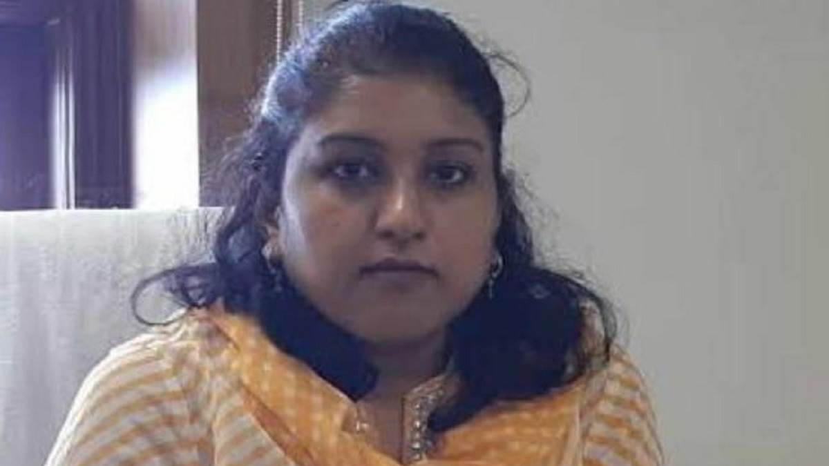 Auraiya News: ड‍िप्‍टी सीएम ब्रजेश पाठक के दौरे के बाद औरैया डीएम ...