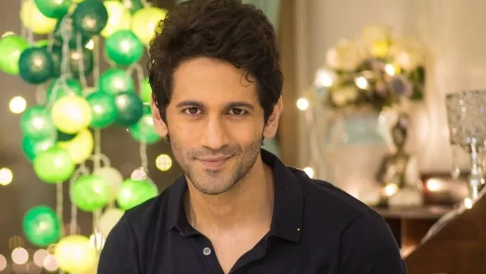 कैंसर से लंबी लड़ाई के बाद टीवी एक्टर Vibhu Raghave का निधन, करणवीर ...