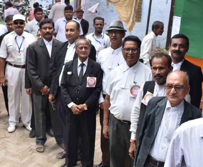 जिला अधिवक्ता संघ के चुनाव में 75 फीसद वोटिग, मतगणना आज