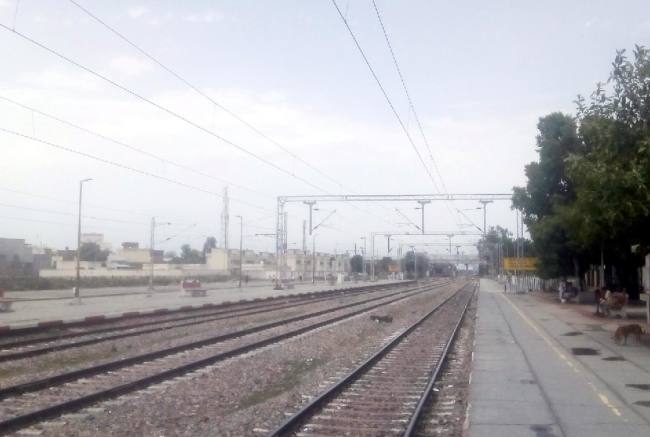 undefined पानीपत-रोहतक रूट पर इलेक्ट्रिक इंजन की ट्रेन चलने में लगेंगे ...