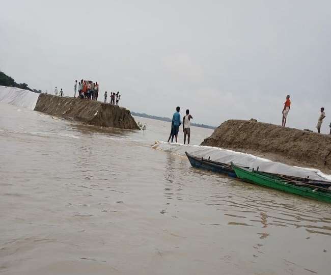शिवहर शहर में घुसा बाढ़ का पानी बेलवा में टूटा डैम सुरक्षात्मक तटबंध - Flood water entered ...