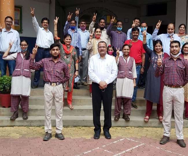 DAV हेहल के विद्यार्थियों का CBSE 10वीं की परीक्षा में उत्कृष्‍ट ...
