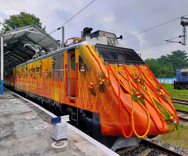 Indian Railways IRCTC Tejas Express: देश की सबसे तेज गति से चलने वाली ...
