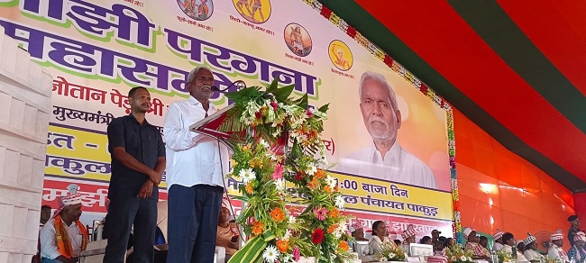 Champai Soren: चंपई सोरेन का दावा, कहा- अंग्रेजों की तरह बांग्लादेशियों ...
