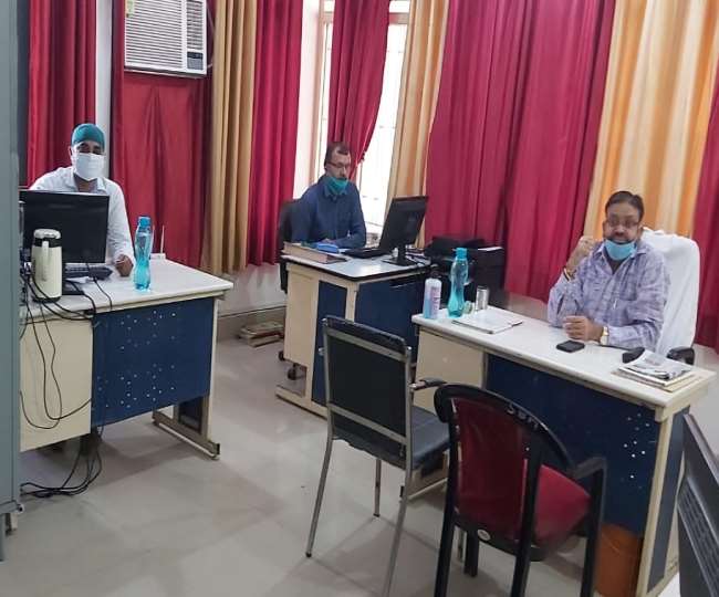 CDO Agra: सीडीओ की सख्ती के बाद Right Time हो गए अधिकारी और कर्मचारी ...