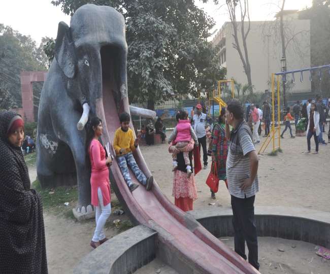 Hathi park of Prayagraj : यहां तो नन्हें-मुन्नों के साथ बड़ों को भी आता ...