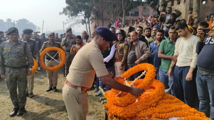 IPS Harsh Bardhan Singh: पंचतत्व में विलीन हुए आईपीएस हर्षबर्धन सिंह ...