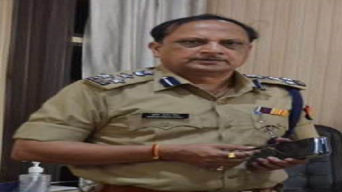 IPS देवेन भारती बने मुंबई पुलिस के पहले विशेष आयुक्त कसाब को फांसी ...