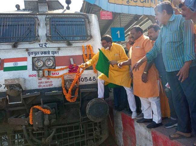 बरौनी-अहमदाबाद ट्रेन से 'स्टैच्यू ऑफ यूनिटी' को देखेंगे लोग - People ...