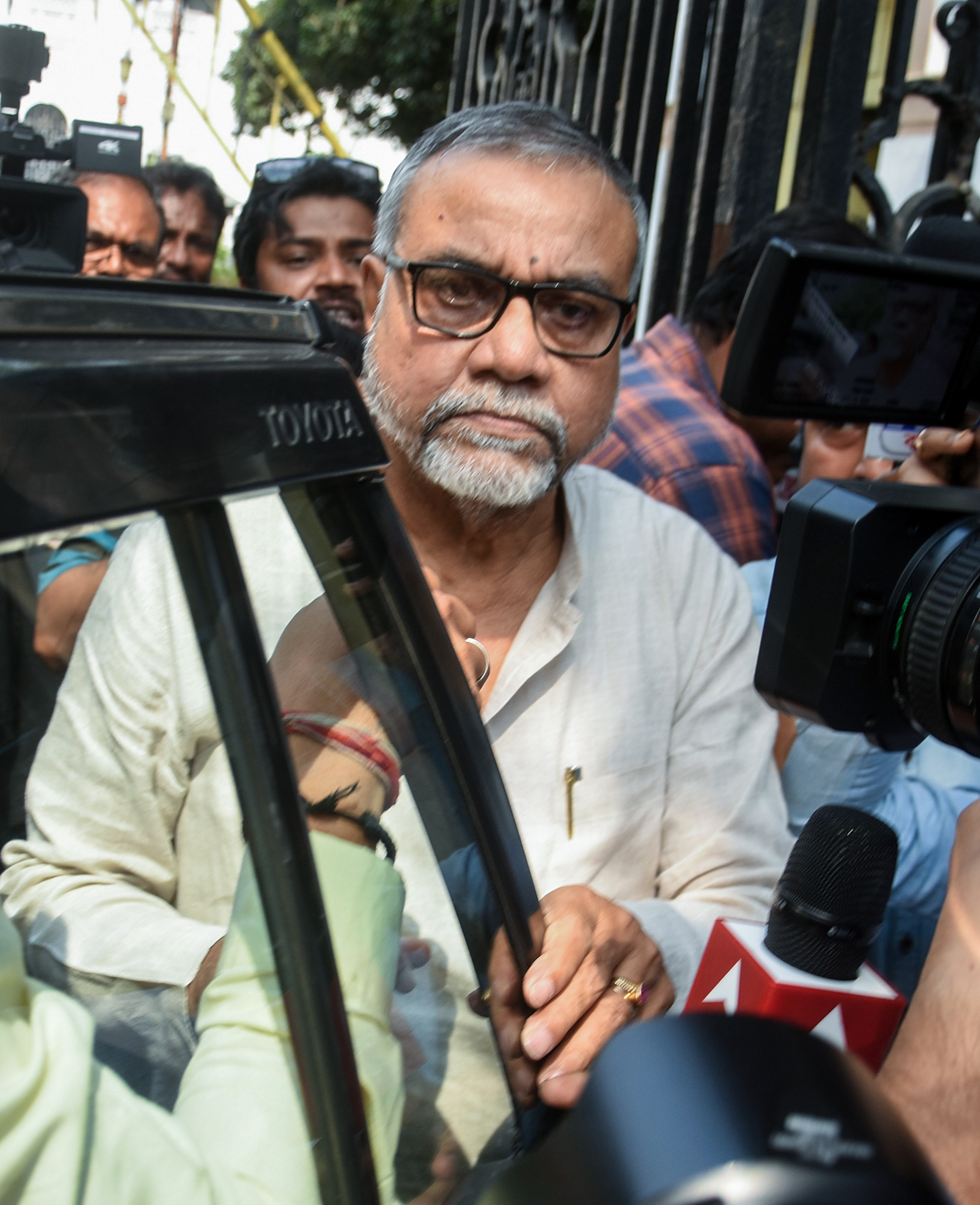 Tapas Roy Resigns: कौन हैं तृणमूल कांग्रेस के दिग्‍गज नेता तापस रॉय ...