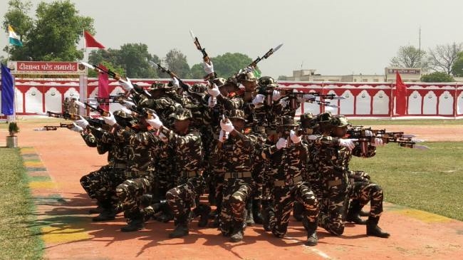 एसएसबी के 191 नए जवान राष्ट्र सेवा को हुए समर्पित - 191 cadets recruted ...