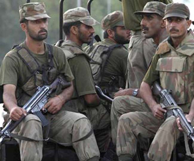 पाक की नापाक हरकत, जम्मू के रिहायशी इलाकों के दर्जनभर से अधिक घरों को ...