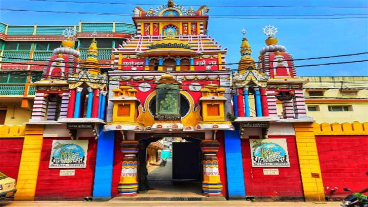 Gita Press: रोचक है गीताप्रेस की स्थापना की कहानी, एक रुपये में पाठकों ...