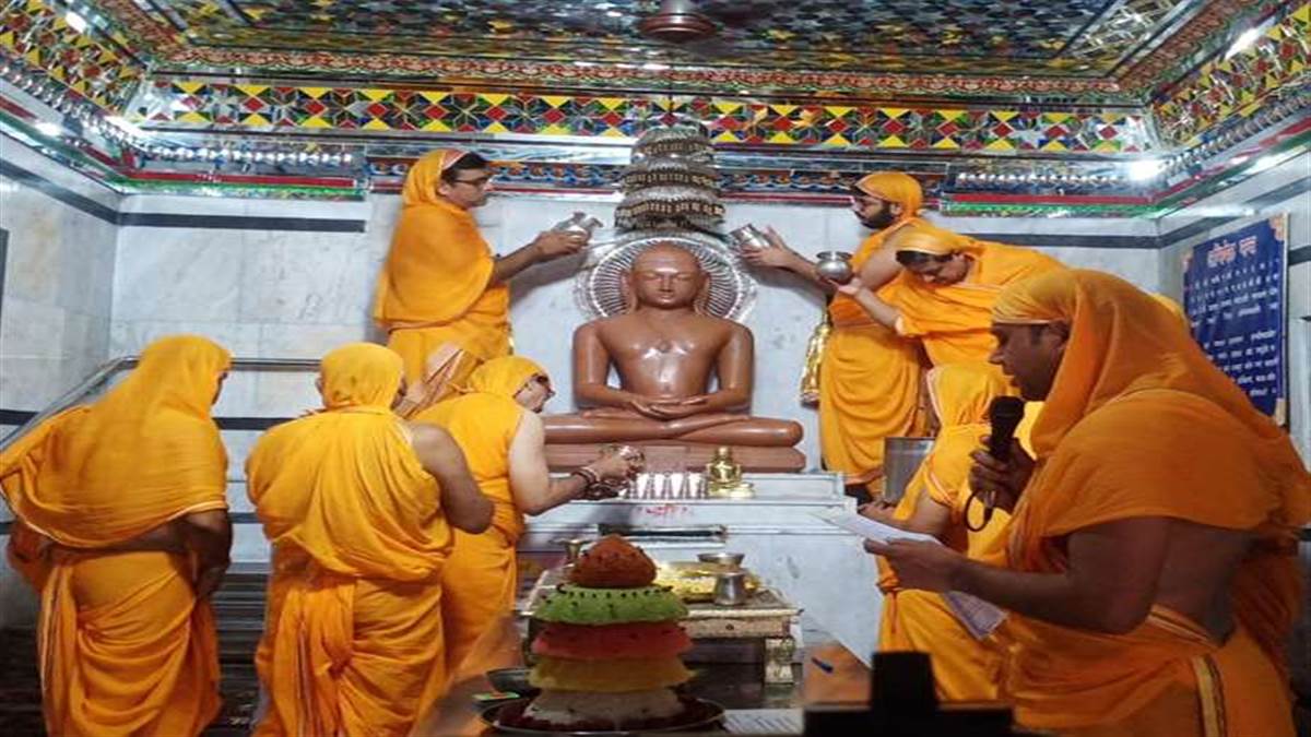 देव दर्शन के लिए इन जैन मंदिरों की एक बार जरूर करें धार्मिक यात्रा ...